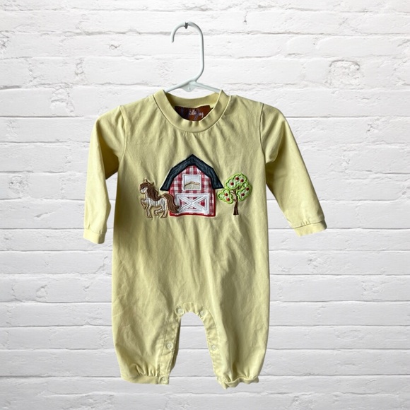 Millie Jay | Bottoms | Millie Jay Yellow Gender Neutral Farm Appliqu ...